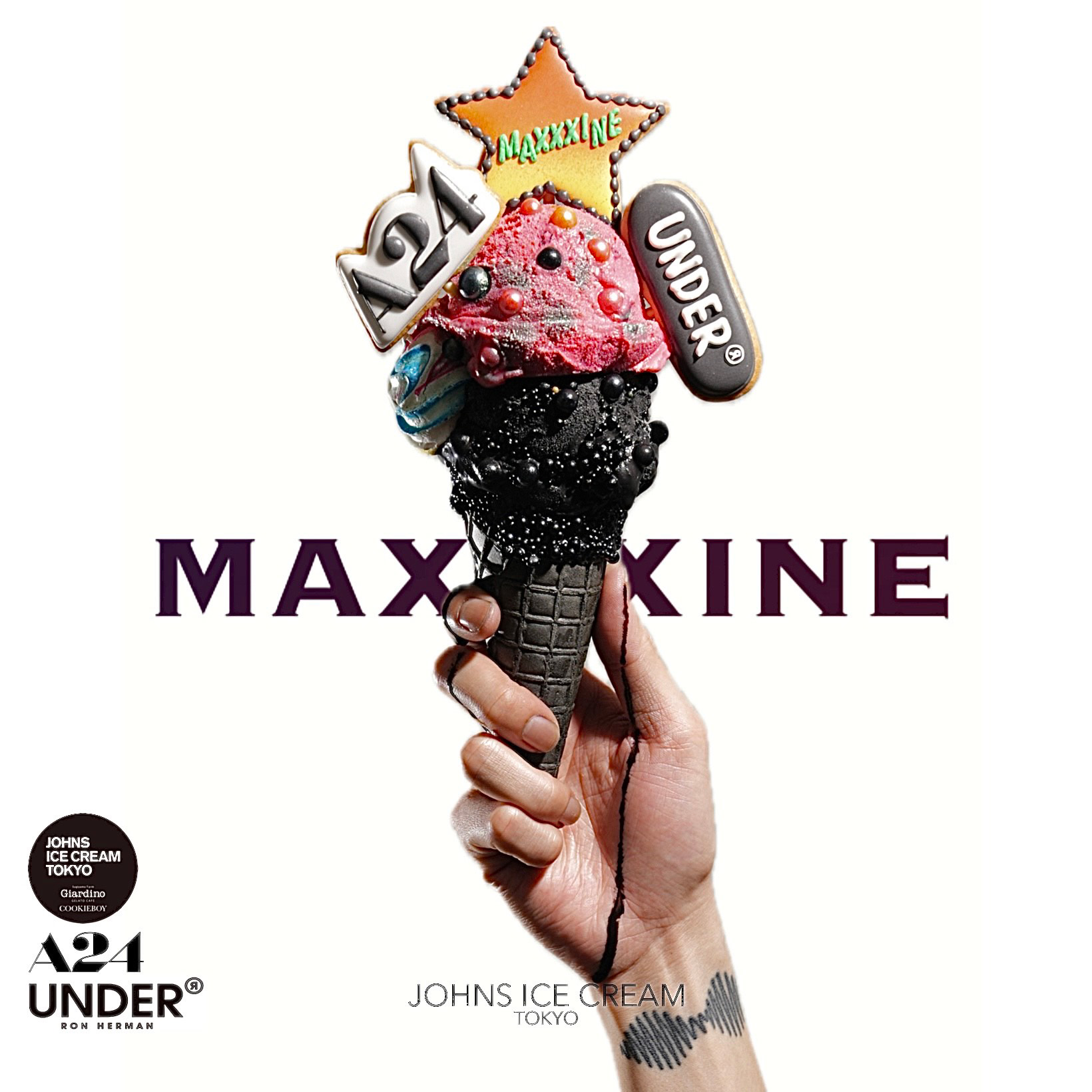 NEWS»映画『MaXXXine マキシーン』オフィシャルサイト » 「A24」×「UNDER R」のポップアップストアがオープン！ A24公式「MaXXXineマキシーン」アイテムや ...